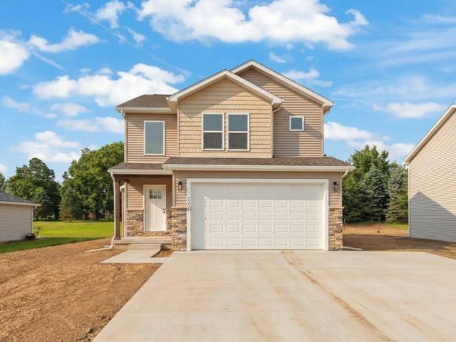 2018 Green Acres Dr, Adrian, MI 49221