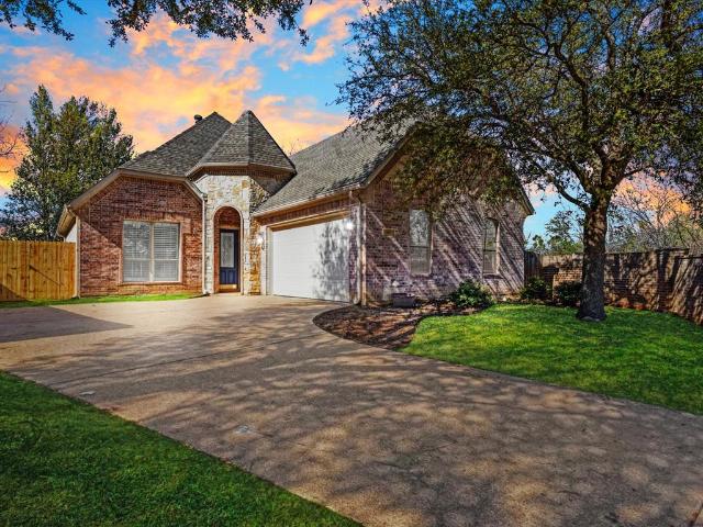 2018 Kodiak Ct, Arlington, TX 76013 | MLS #21232 | Compass