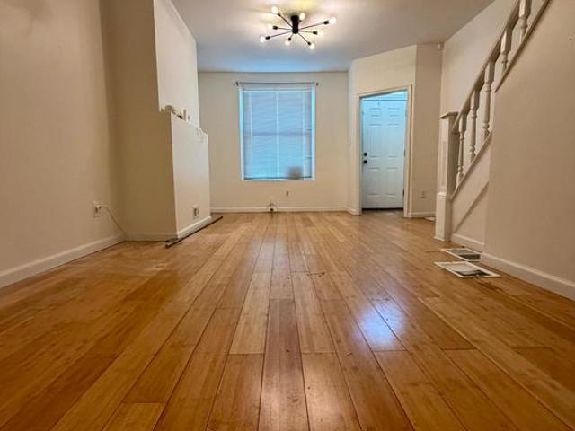 2018 S Croskey Street