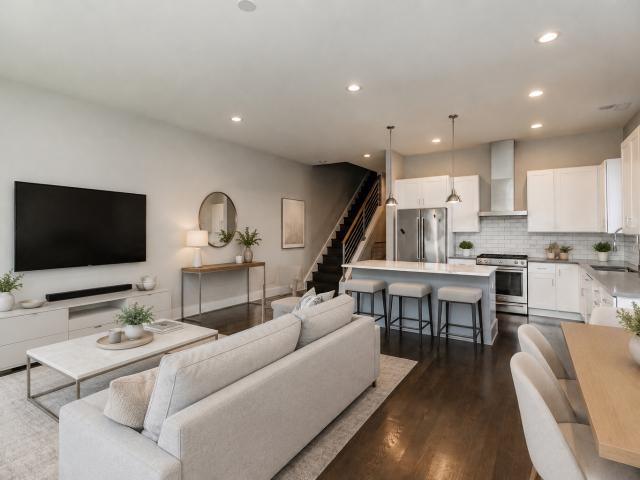 2018 S Loomis Street # 3