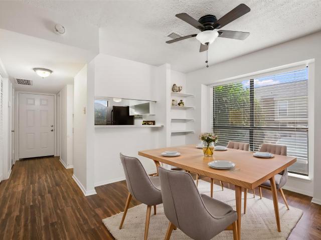 2018 W Rundberg Ln # 10A