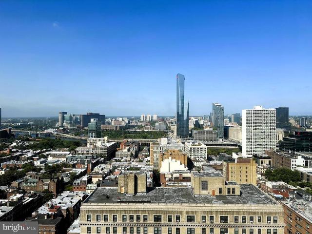 2018 Walnut Street # 29K