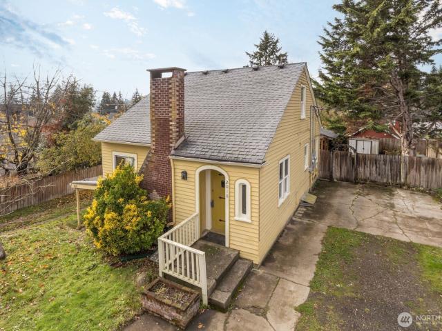2018 11th St, Bremerton, WA 98337 | MLS #2457 | Compass