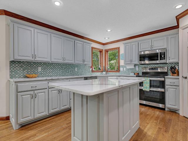 2018 25th Street S