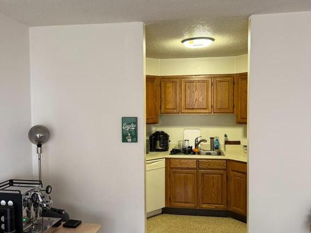 2018 32 Walnut Street # 14K