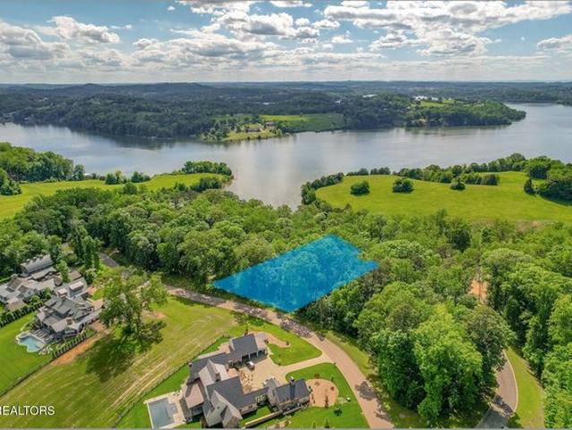 2019 Arcadia Peninsula Way, Knoxville, TN 37922