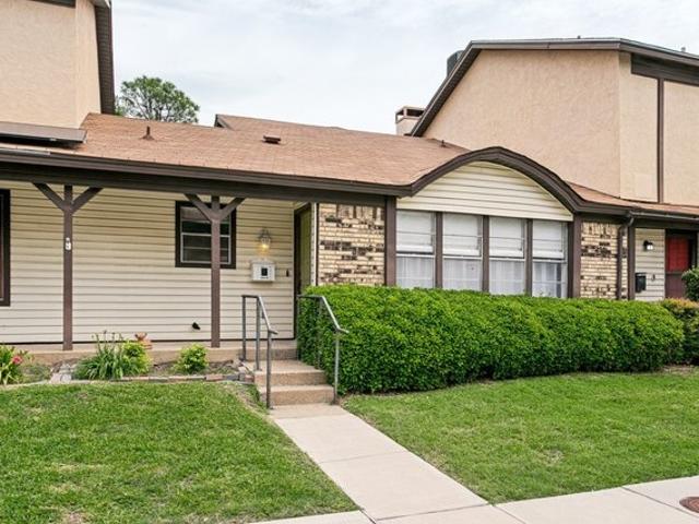 2019 Clubridge Dr, Carrollton, TX 75006