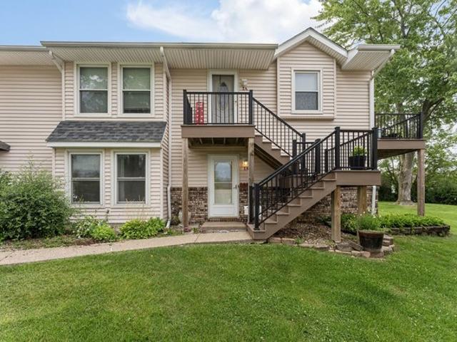 2019 E 38th Street Pl Apt 1A, Davenport, IA 52807