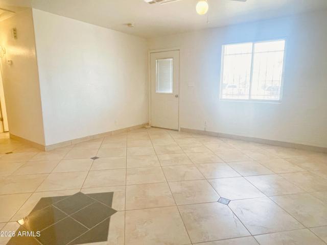 2019 E Saint Anne Avenue