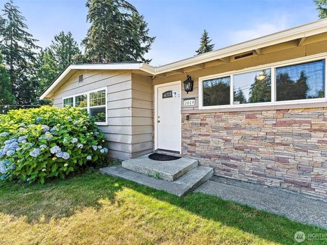 2019 SW 317th Pl, Federal Way, WA 98023