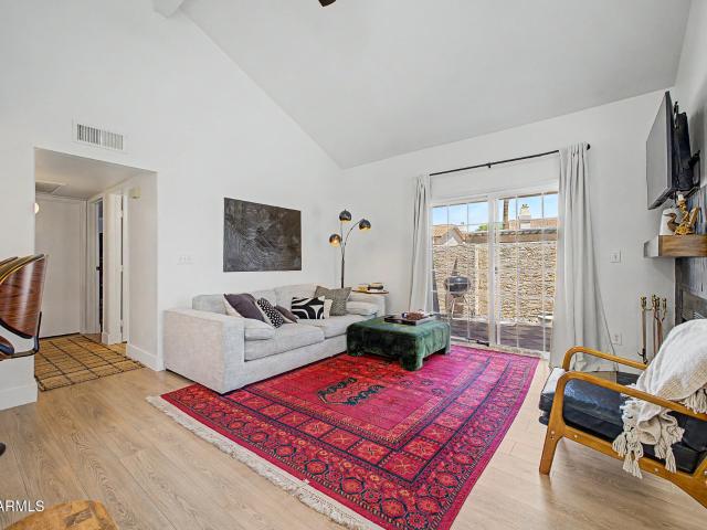 2019 w lemon tree place # 1121