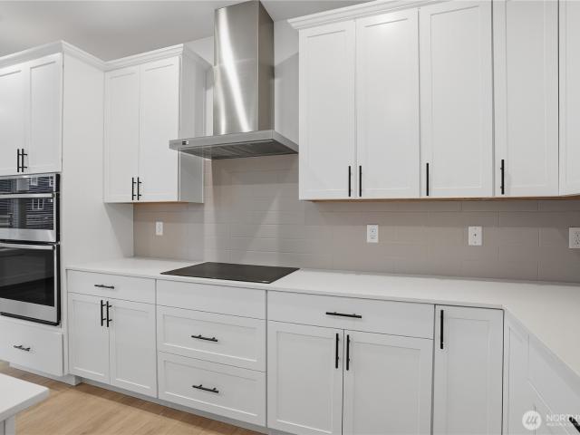 20104 th Street E