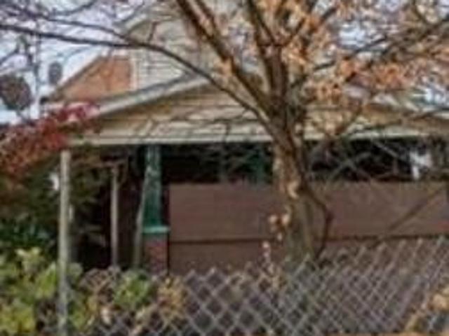 20105 Hawthorne St, Detroit, MI 48203