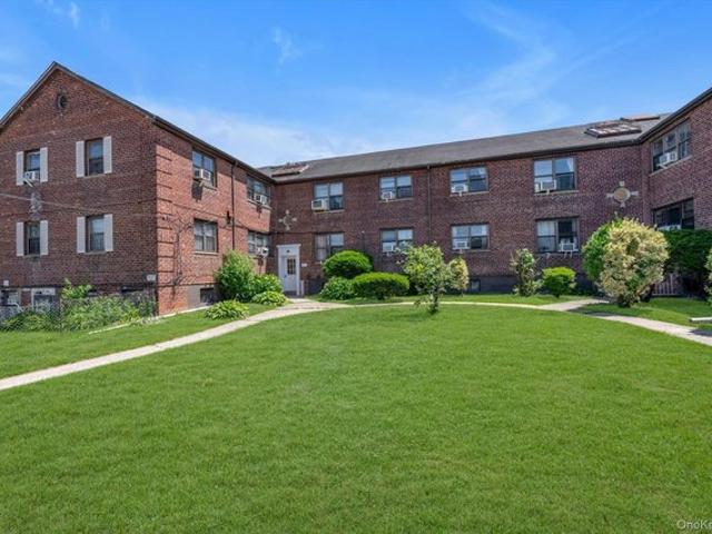 20106 Rocky Hill Rd Unit 6G2, Bayside, NY 11361