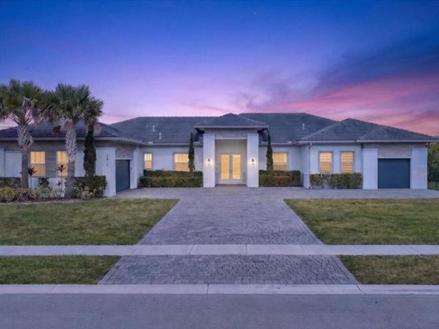 2010 Meadows Dr, Davie, FL 33324