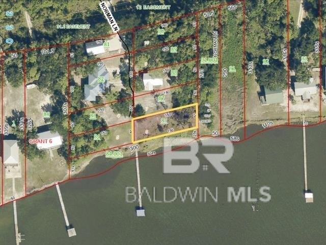 2010 Norman Ln, Gulf Shores, AL 36542