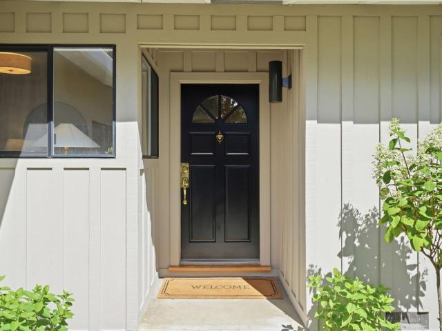 2010 Oakley Avenue