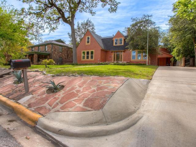 2010 Ave N 1/2, Huntsville, TX 77340 | MLS #18823 | Compass