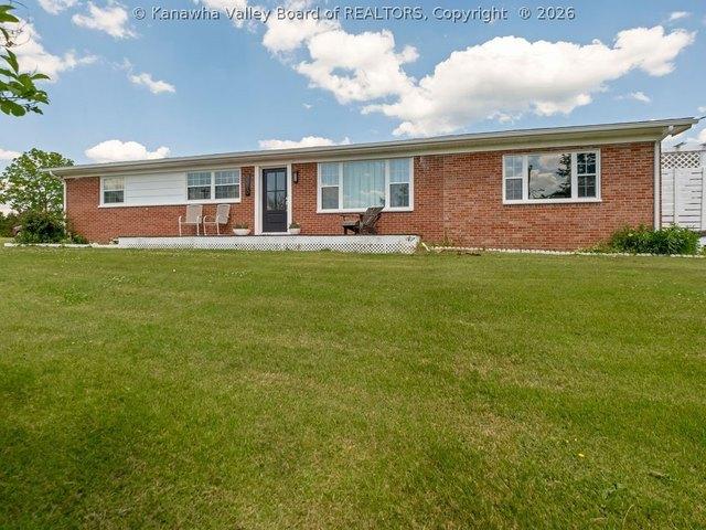 2010 Cameron Ln, Sissonville, WV 25320