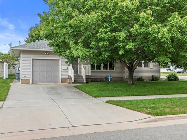 2010 Chase St, Wisconsin Rapids, WI 54495