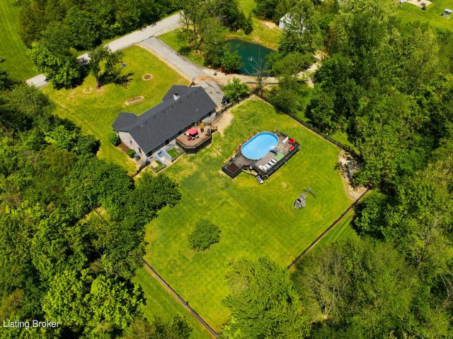 2010 Clearview Dr