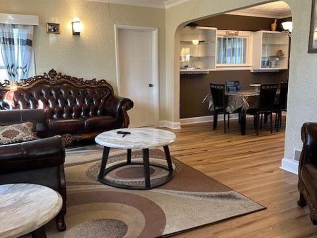2010 Commonwealth Avenue