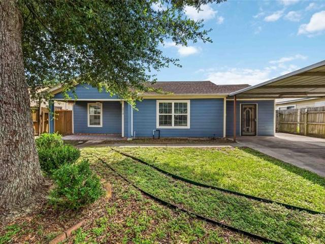 2010 Dade St, Pasadena, TX 77502