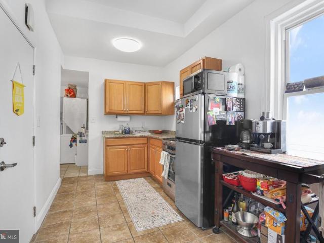 2010 E York Street # 2F