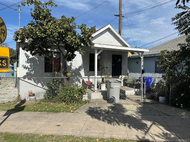 2010 Franklin Ave