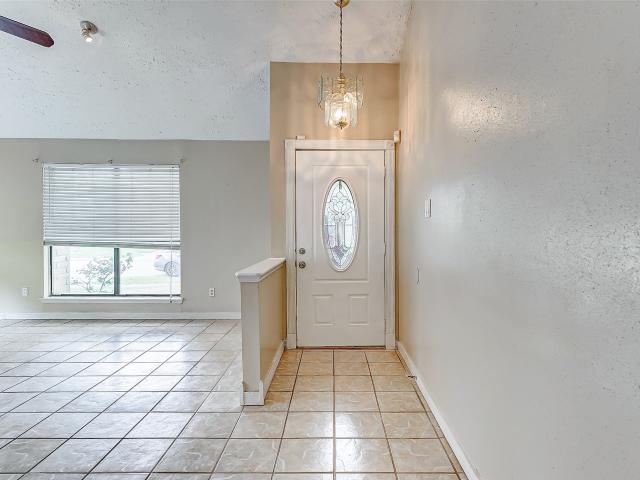 2010 Hickory Glen Drive