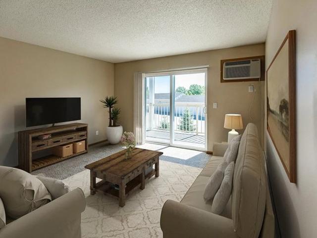 2010 Koch Dr, Bismarck, ND 58503