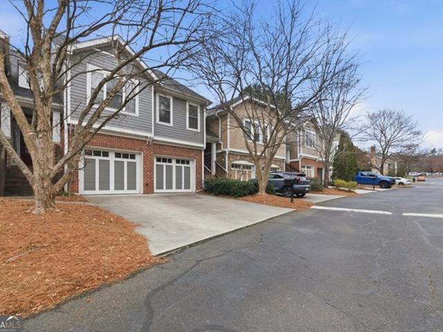 2010 Liberty Ln, Roswell, GA 30075