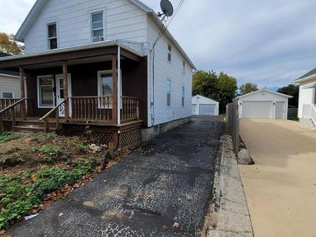 2010 Lincoln St, Two Rivers, WI 54241