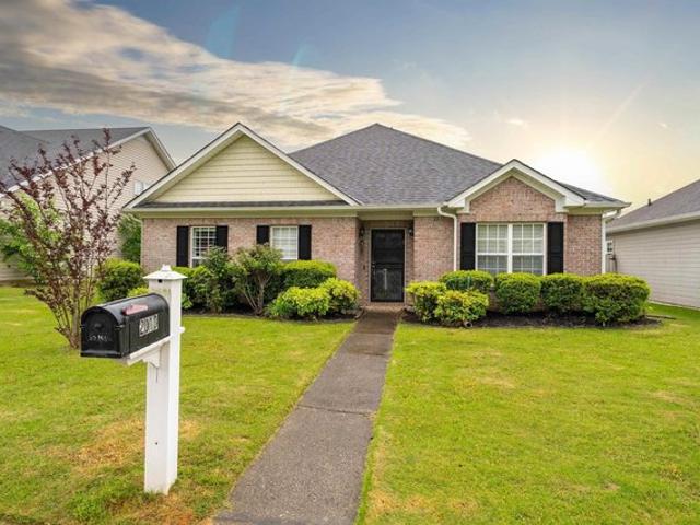 2010 Plantation Pkwy, Moody, AL 35004