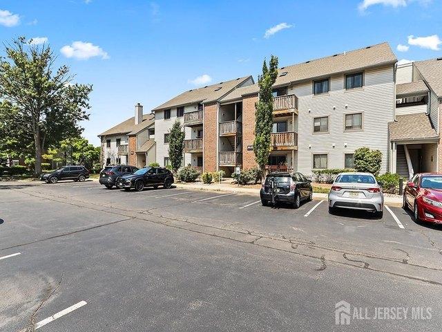 2010 Ravens Crest Dr, Plainsboro, NJ 08536
