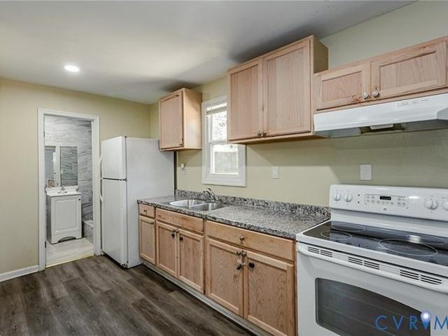 2010 Walton St, Petersburg, VA 23805