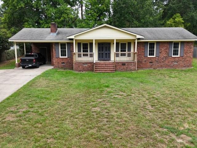 2010 Westwood Dr, Kinston, NC 28504