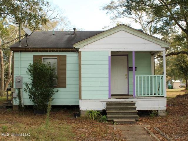 2010 12th St, Pascagoula, MS 39567