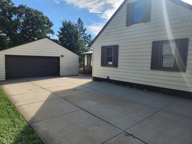 2010 3rd Avenue NE