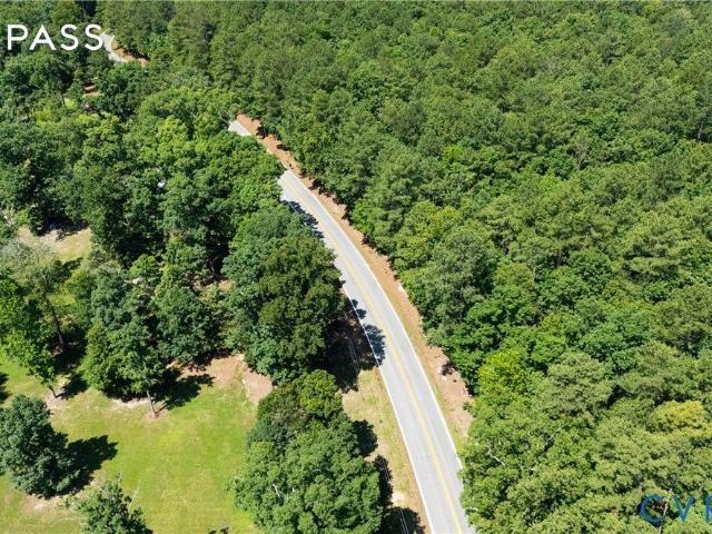 20118 River Rd, Chesterfield, VA
