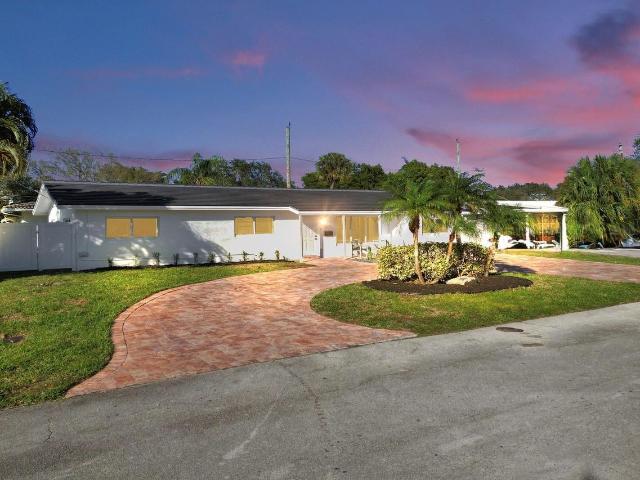 2011 NE 34th St, Lighthouse Point, FL 33064 | Compass