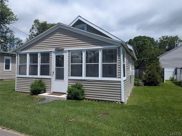2011 Ortigies Ave, Verona Beach, NY 13162