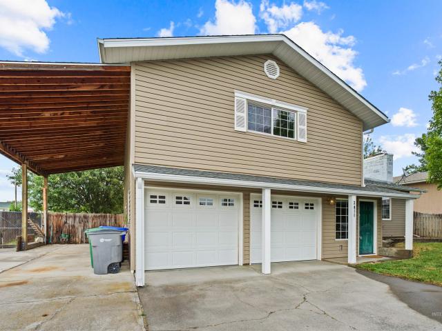2011 Birch Dr