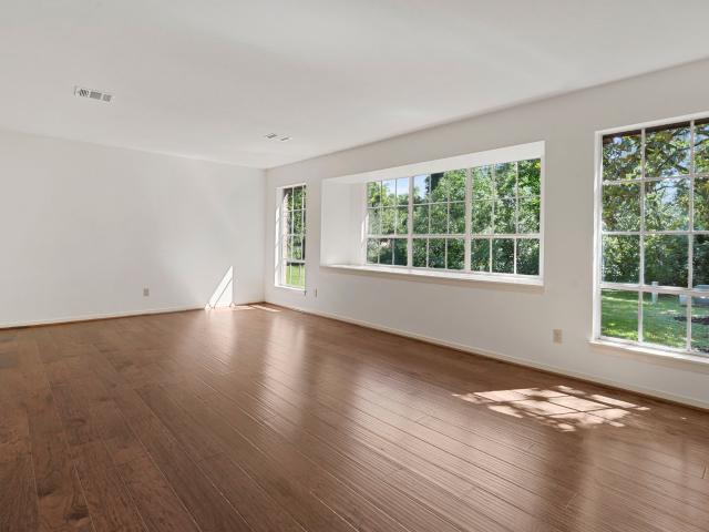2011 Briar Lane