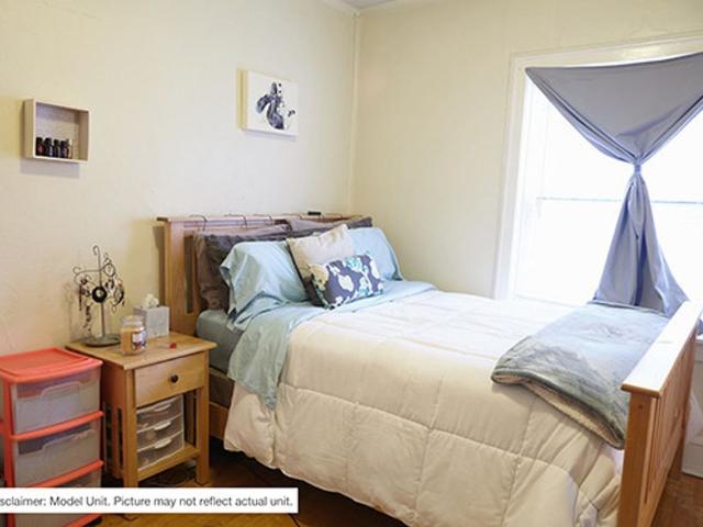 2011 E Park Place 1 Bedroom Apartment for Rent at 2011 E Park Pl, Milwaukee, WI 53211 Murray Hill