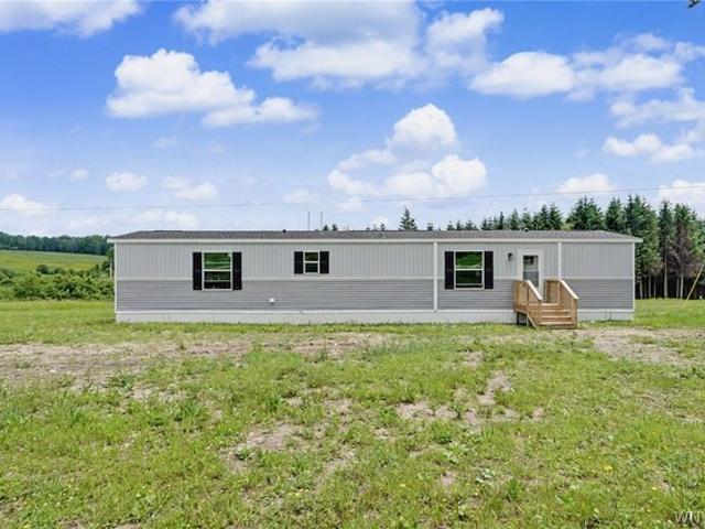 2011 Edmunds Rd, Freedom, NY 14065
