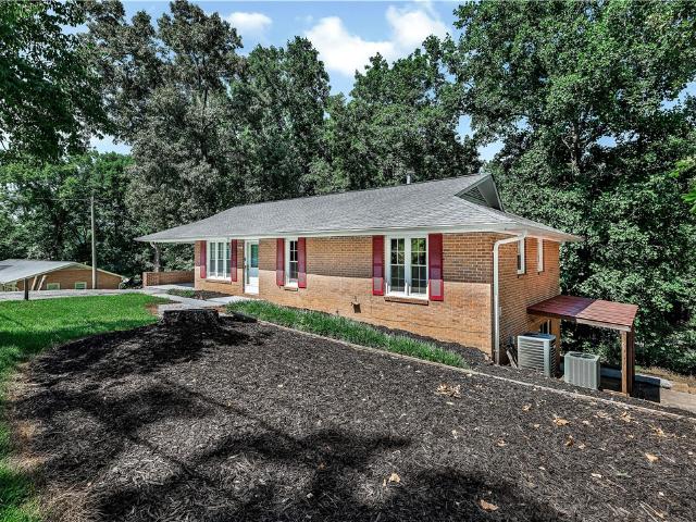 2011 Forest Drive