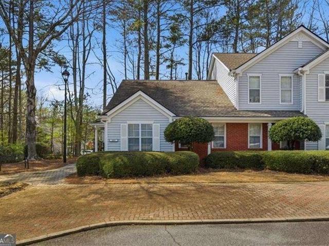 2011 Henderson Cir, Alpharetta, GA 30004