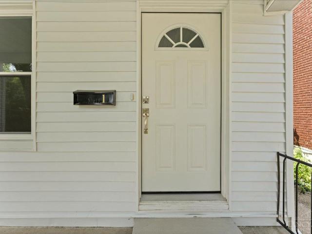 2011 Highland Avenue