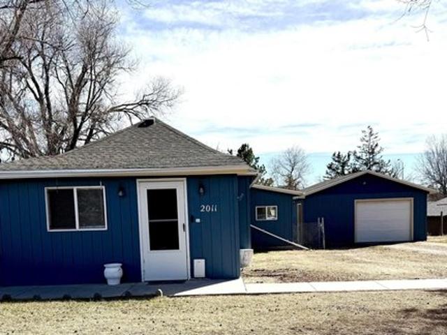 2011 Jennings Ave, Hot Springs, SD 57747